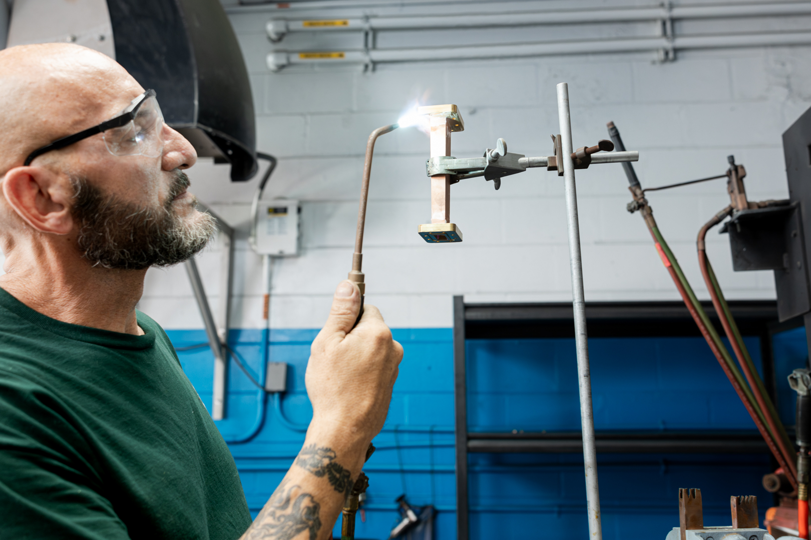 Ultimate Guide to Waveguides | Space Machine